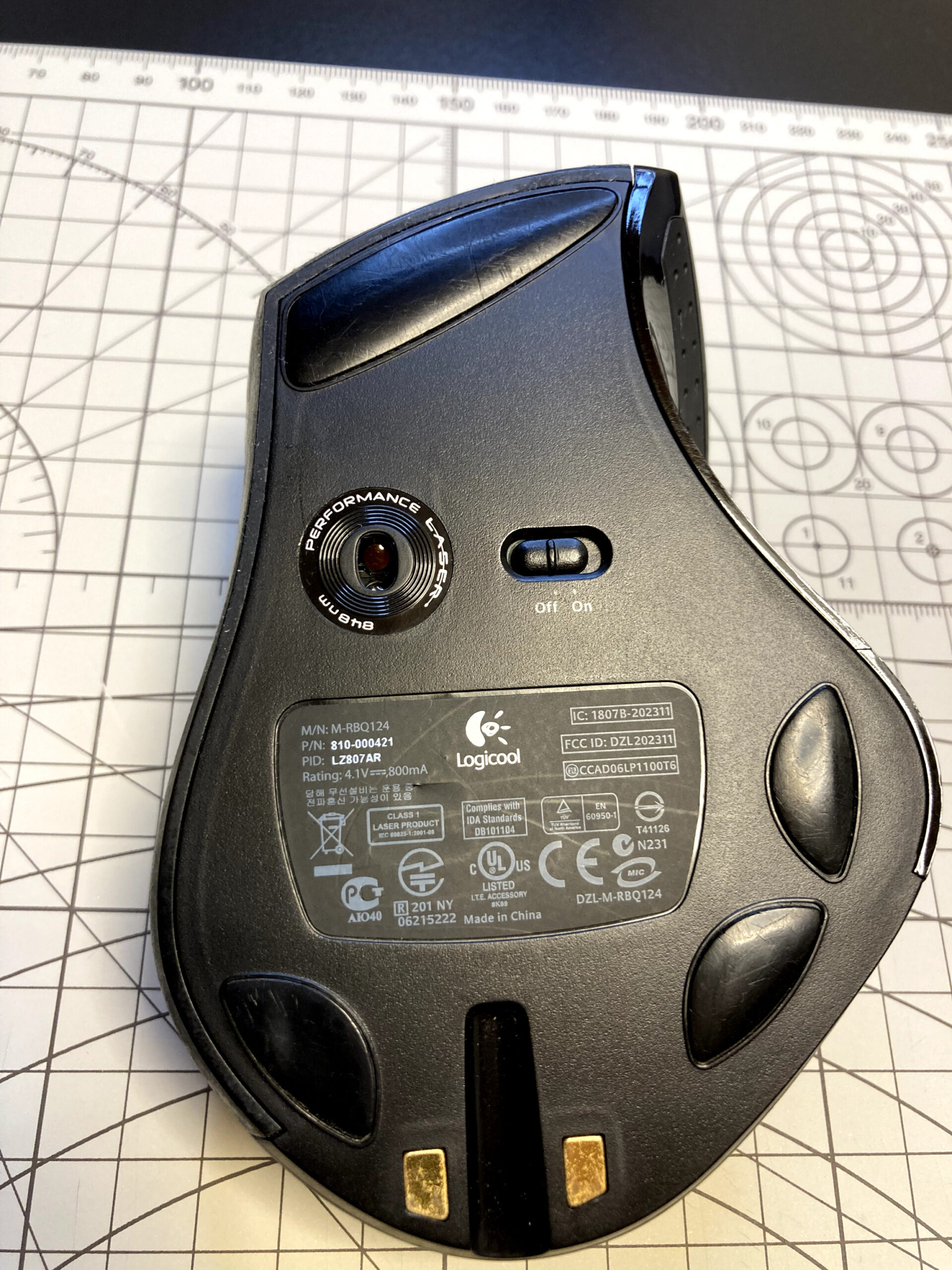 2006年から愛用しているマウス MX Revolution（M-RBQ124）のチャタリング修理 | 小さな行動記録